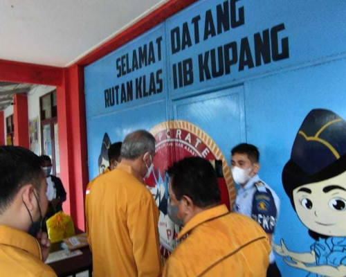 Sekjen DPP Hanura Kunjungi IA Medah di Rutan | NTT Zoom